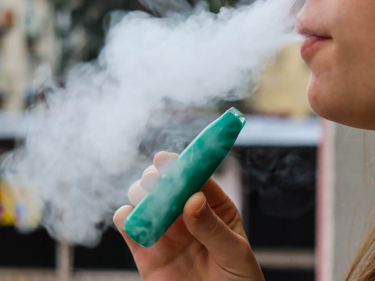 Djeca u regiji e-cigarete probaju već s 13 godina | 072info